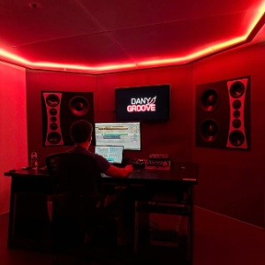 Groove in the House (Tech House / Afro House / House) : Spotify Playlist [Submit Music Here ...